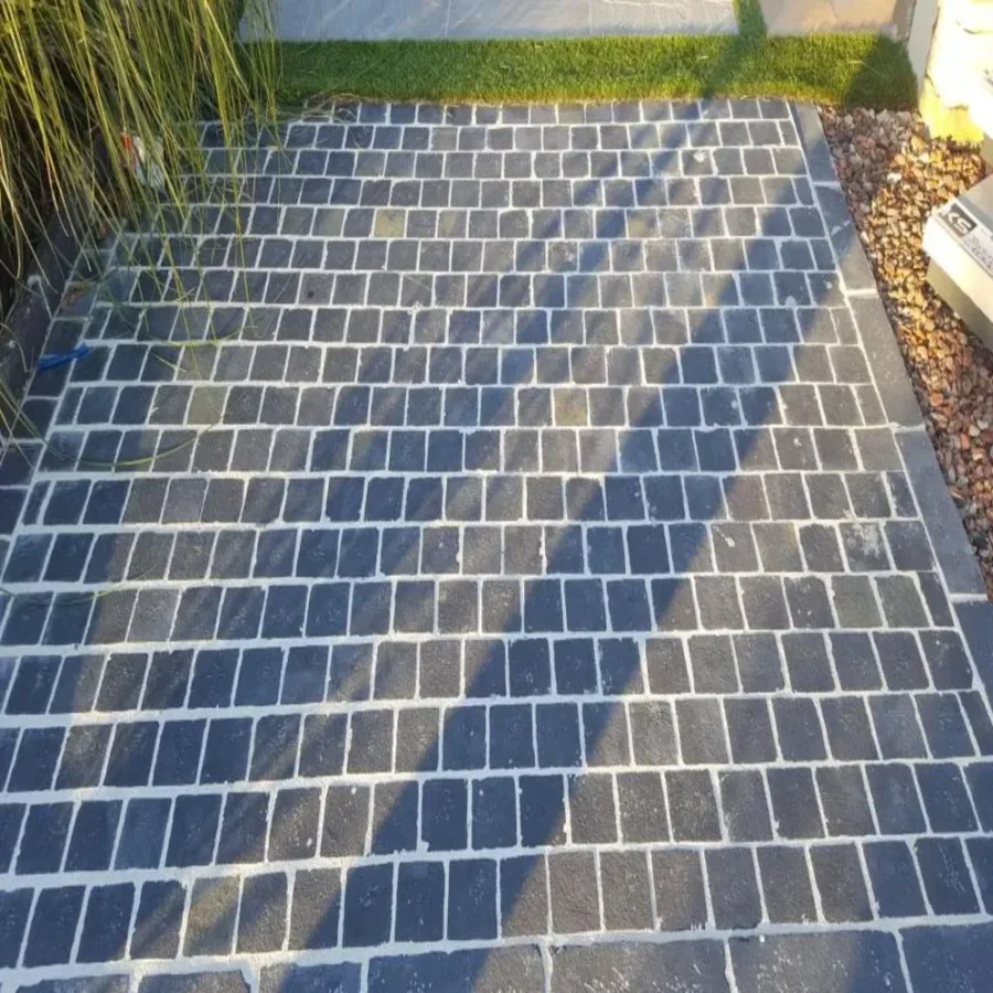 Black Limestone Cobble Setts – 100mm x 100mm x 40/60mm | Natural Paving